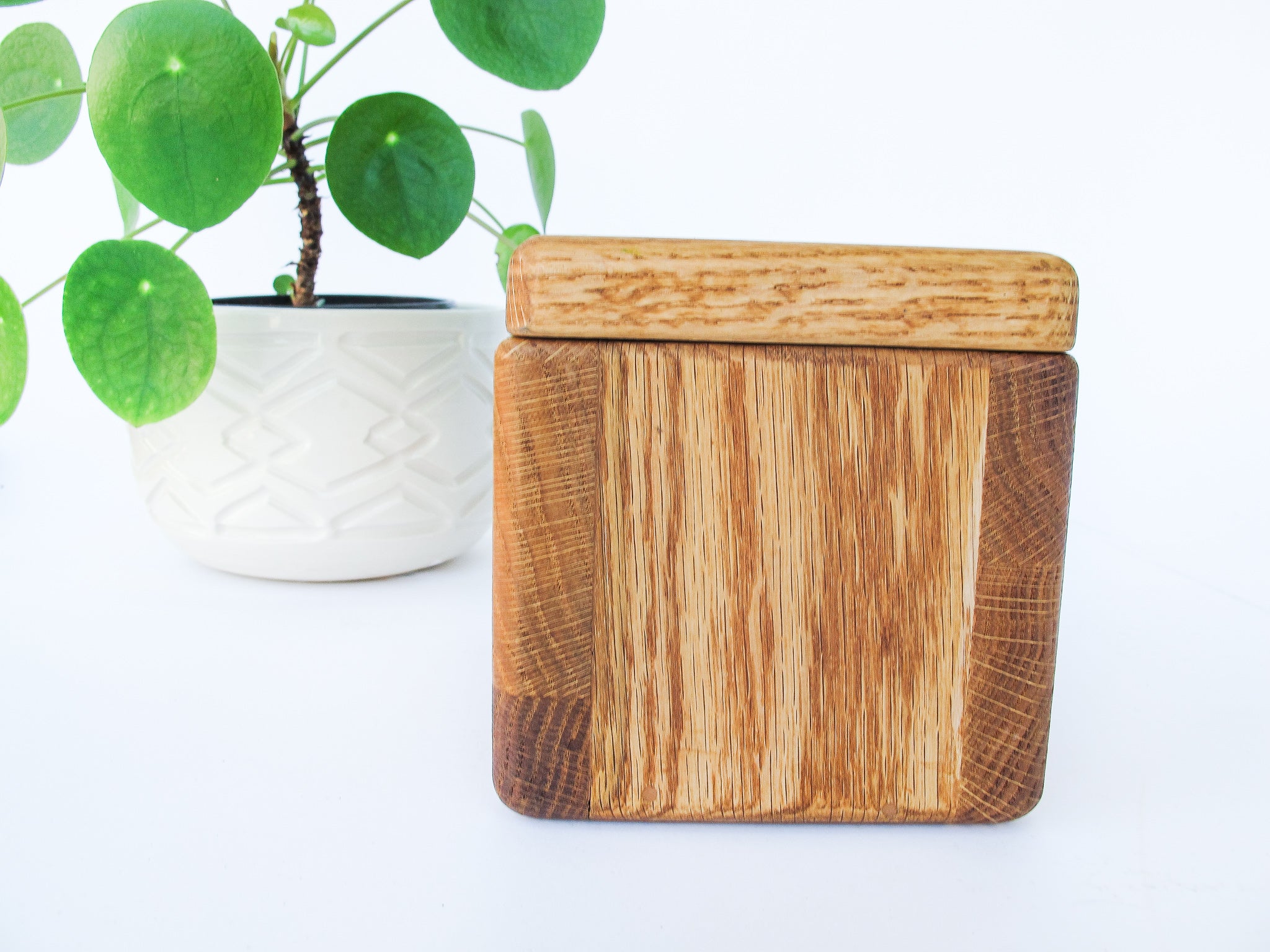 Solid Oak Minimalist Box – Portland Revibe